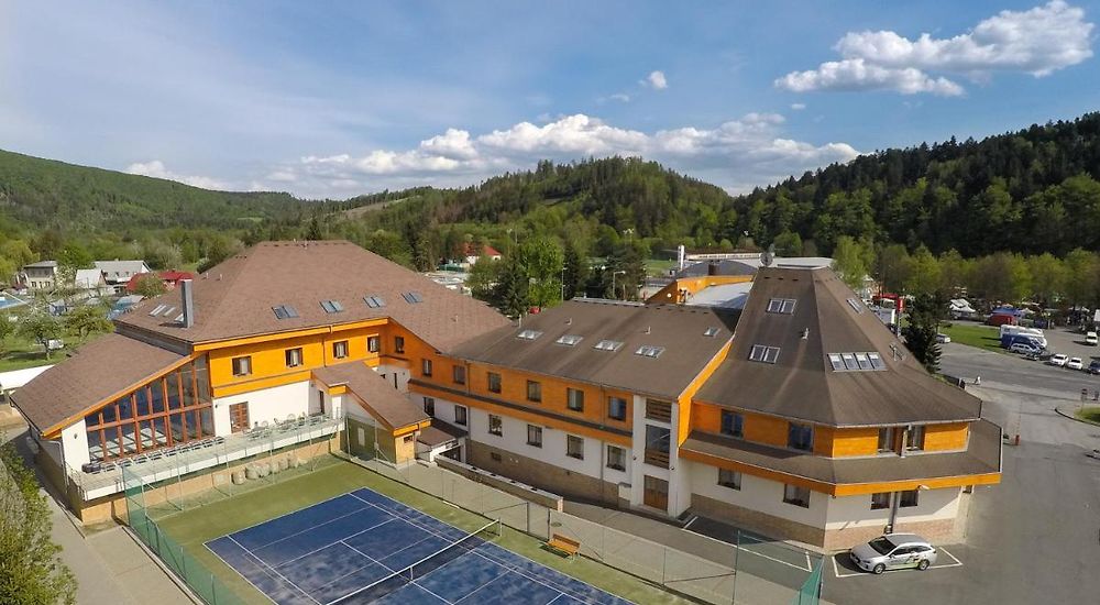 HOTEL HORAL ROZNOV POD RADHOSTEM